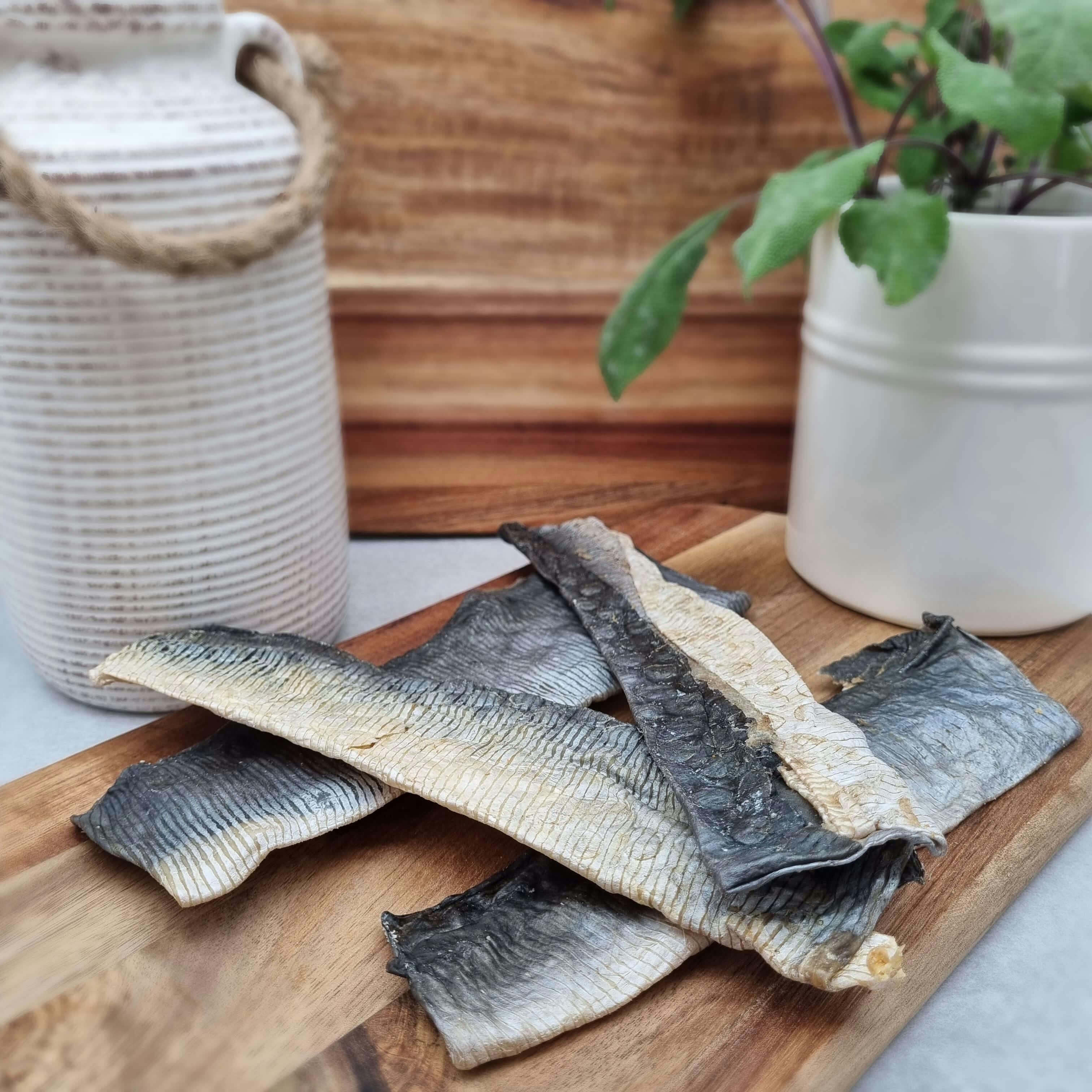 Proper Natural Pangasius Catfish Skins | 100% Natural Treats & Chews